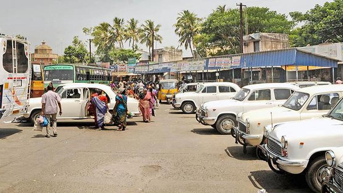 Bus stand lacks basic amenities - The Hindu