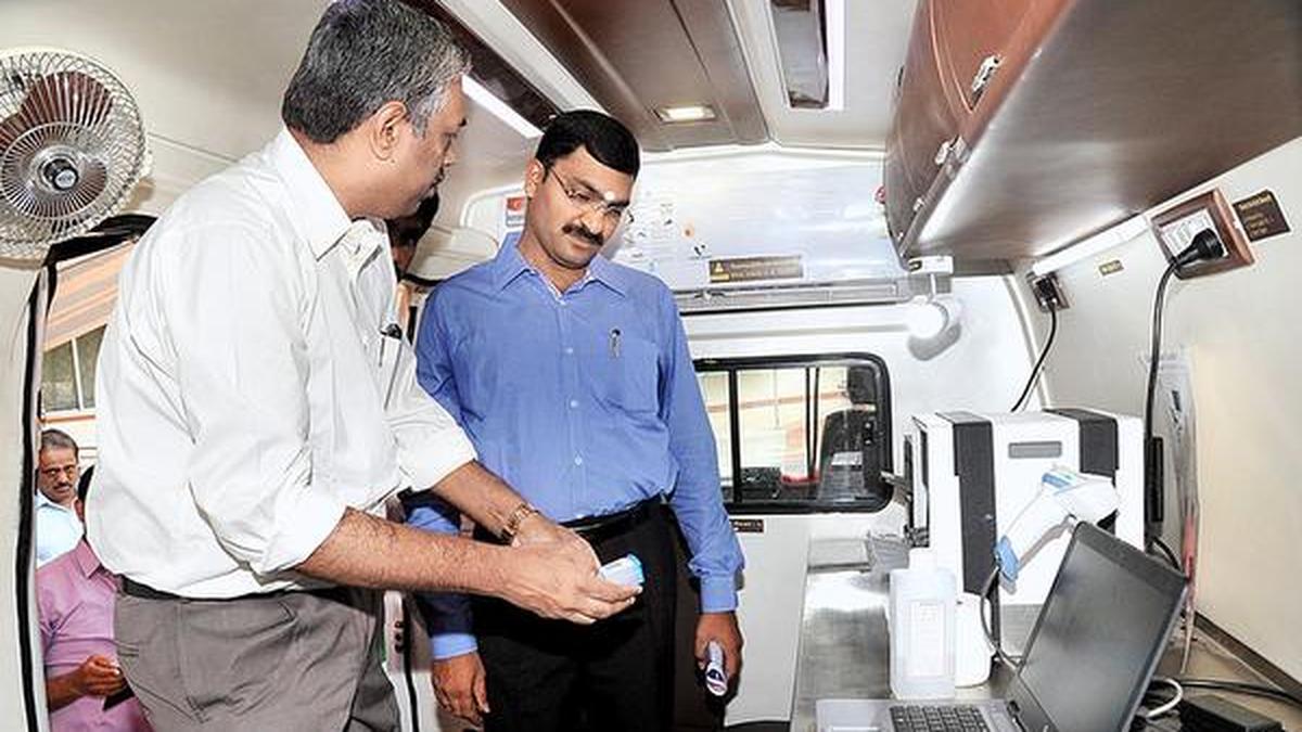 Van fitted with TB diagnostic equipment is on the move - The Hindu