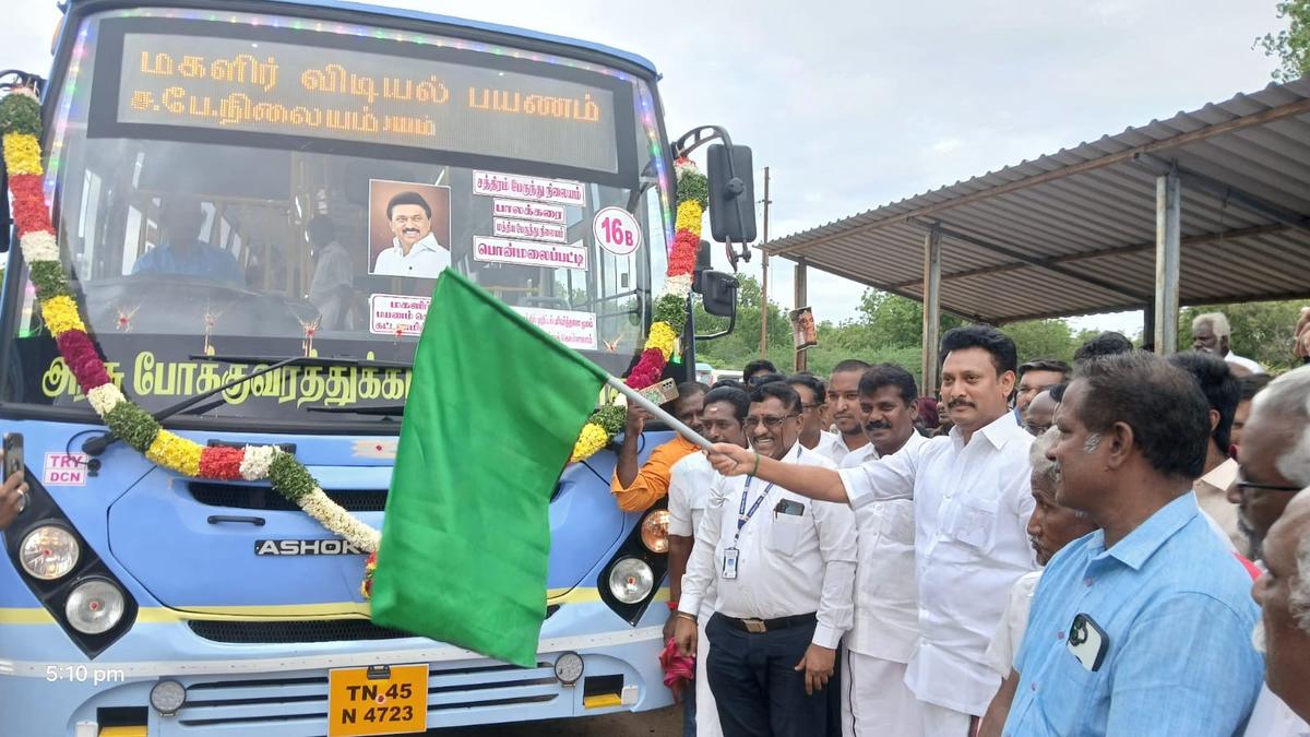 New TNSTC buses flagged off from Tiruchi’s Chathiram bus stand - The Hindu