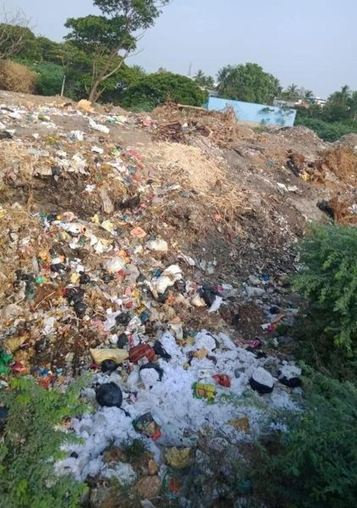 Inefficient garbage collection mechanism fuels burning of waste on ...