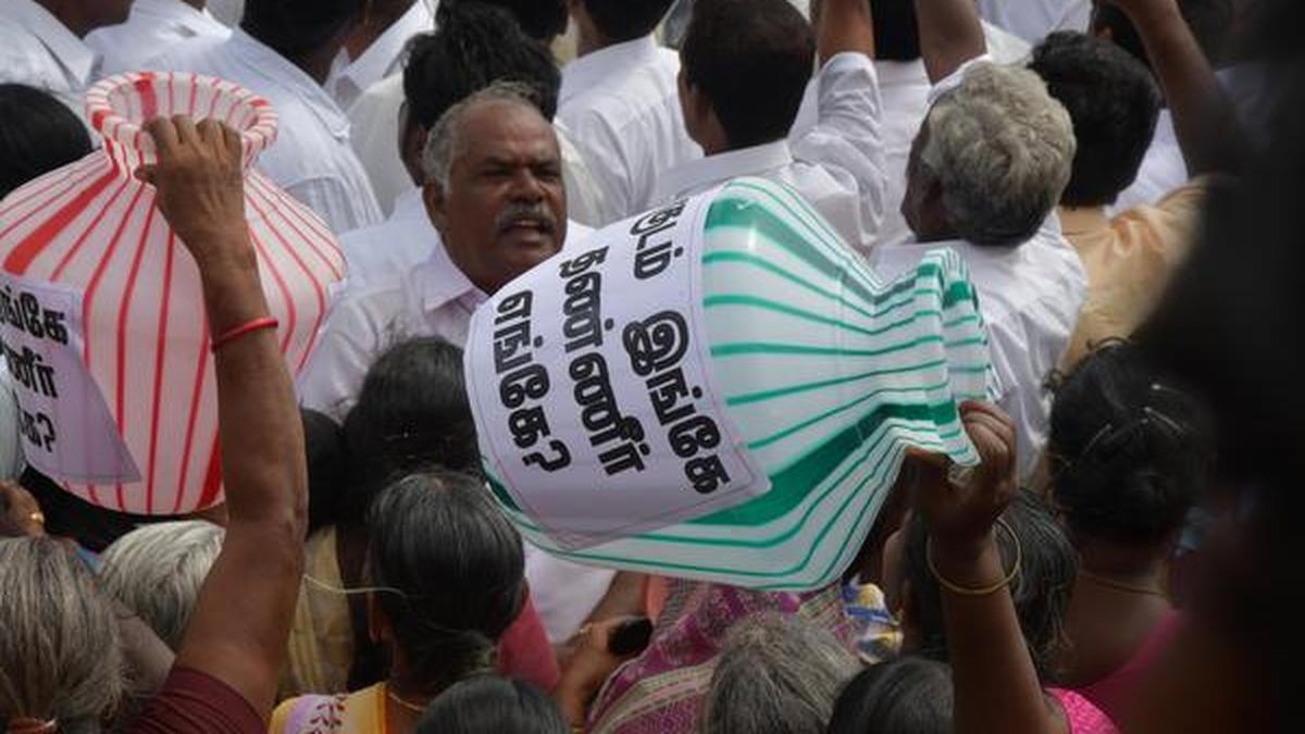 As water crisis escalates, TWAD Board in fire-fighting mode - The Hindu