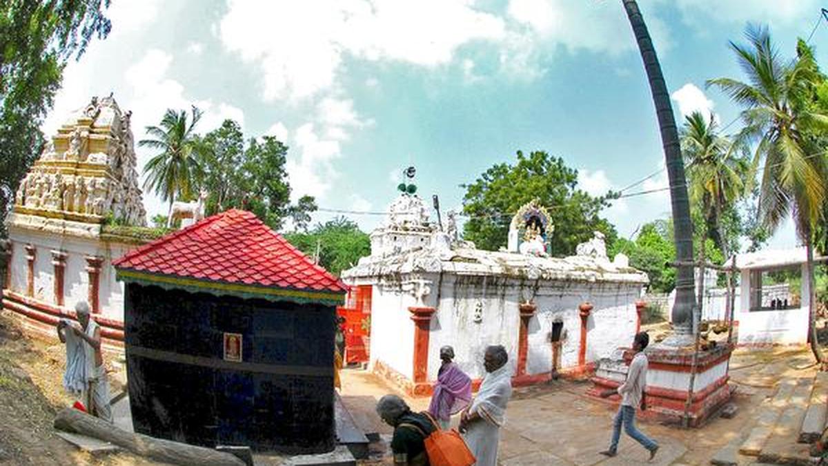 Neelakanteswara temple to get its past glory - The Hindu