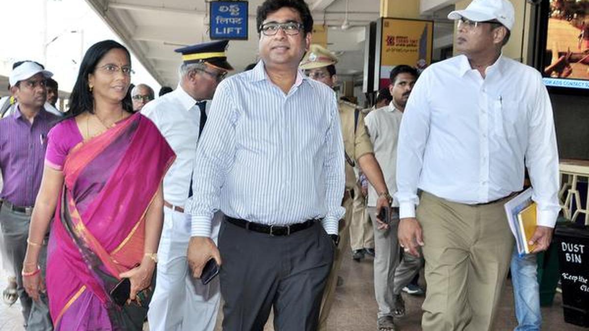 Nadikudi-Srikalahasti line: Phase 1 to be completed soon - The Hindu