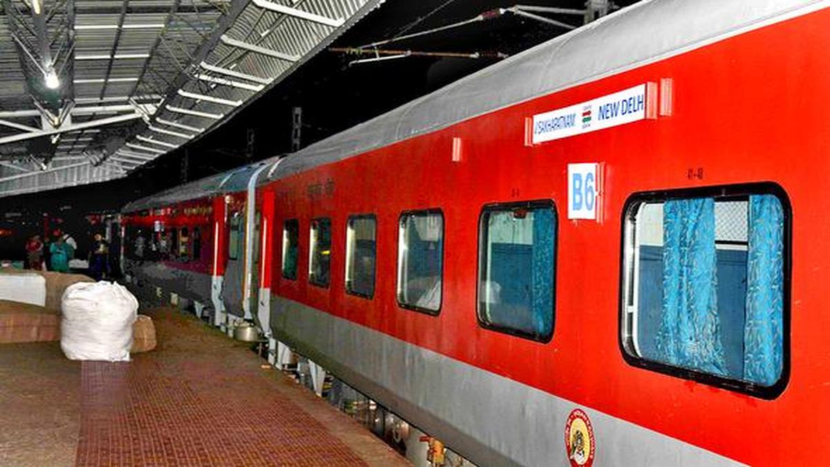 AP Express fails to attract passengers - The Hindu