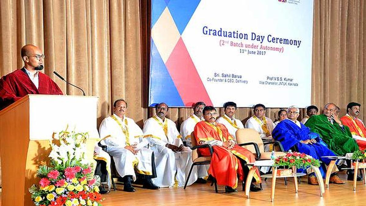 Graduation Day celebrated - The Hindu