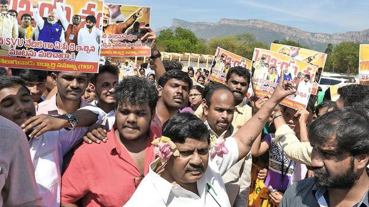Chittoor MP stages a novel protest in Tirupati - The Hindu