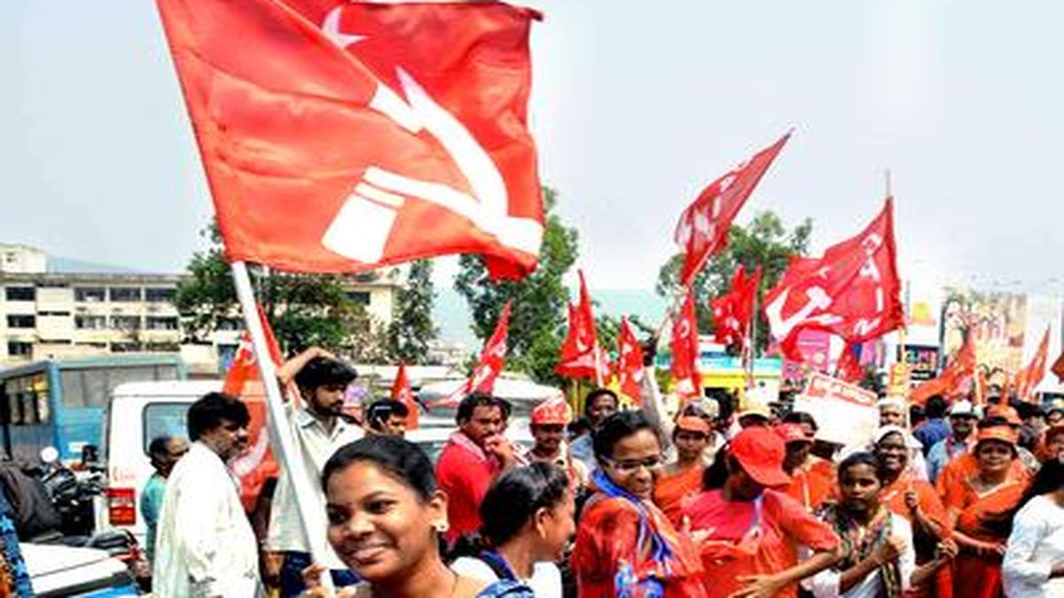 ‘BJP, TDP let down people on SCS’ - The Hindu