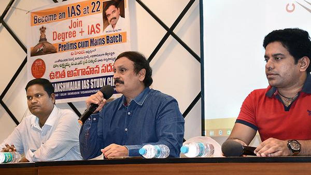 Conceptual clarity key to cracking IAS: expert - The Hindu