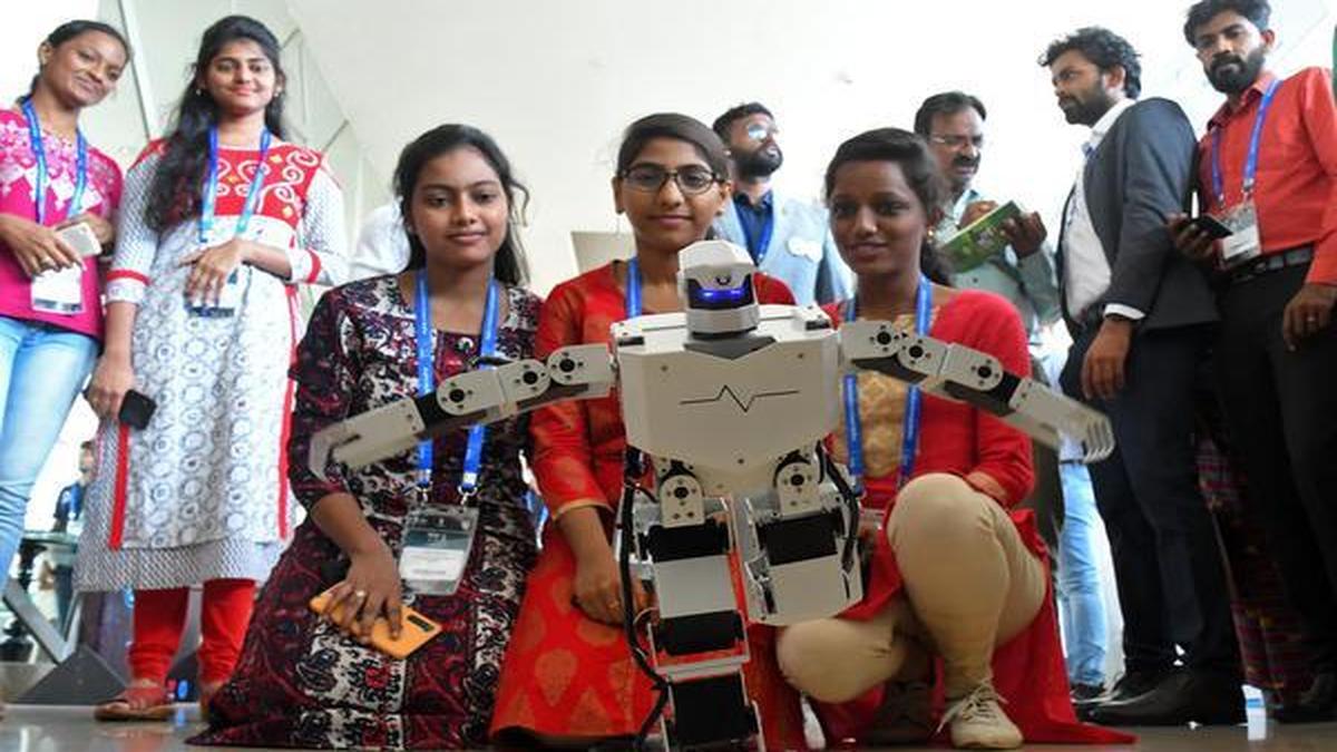 TECH 2019: stalls related to technology, artificial intelligence a big ...