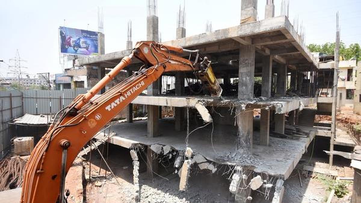 GVMC officials demolish under-construction building of TDP leader - The ...