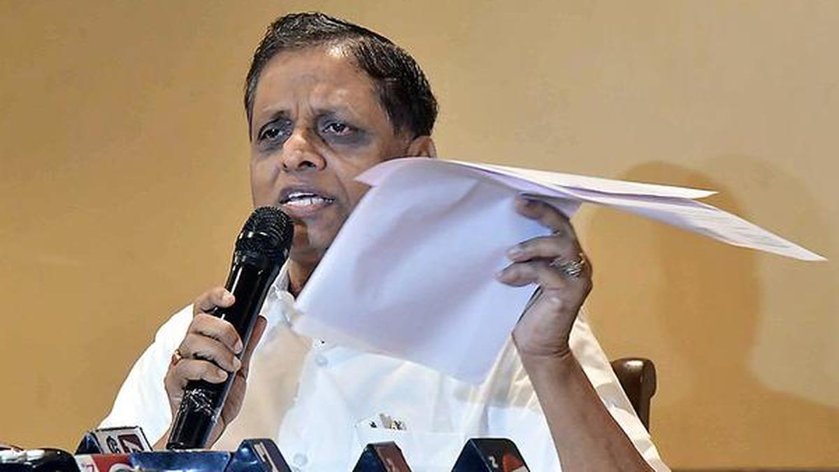 Dadi questions government’s ‘inaction’ on Vizag land scam - The Hindu