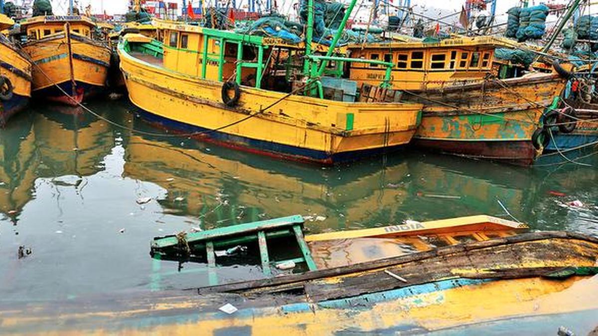 22 boats capsize after collisions with abandoned trawlers - The Hindu