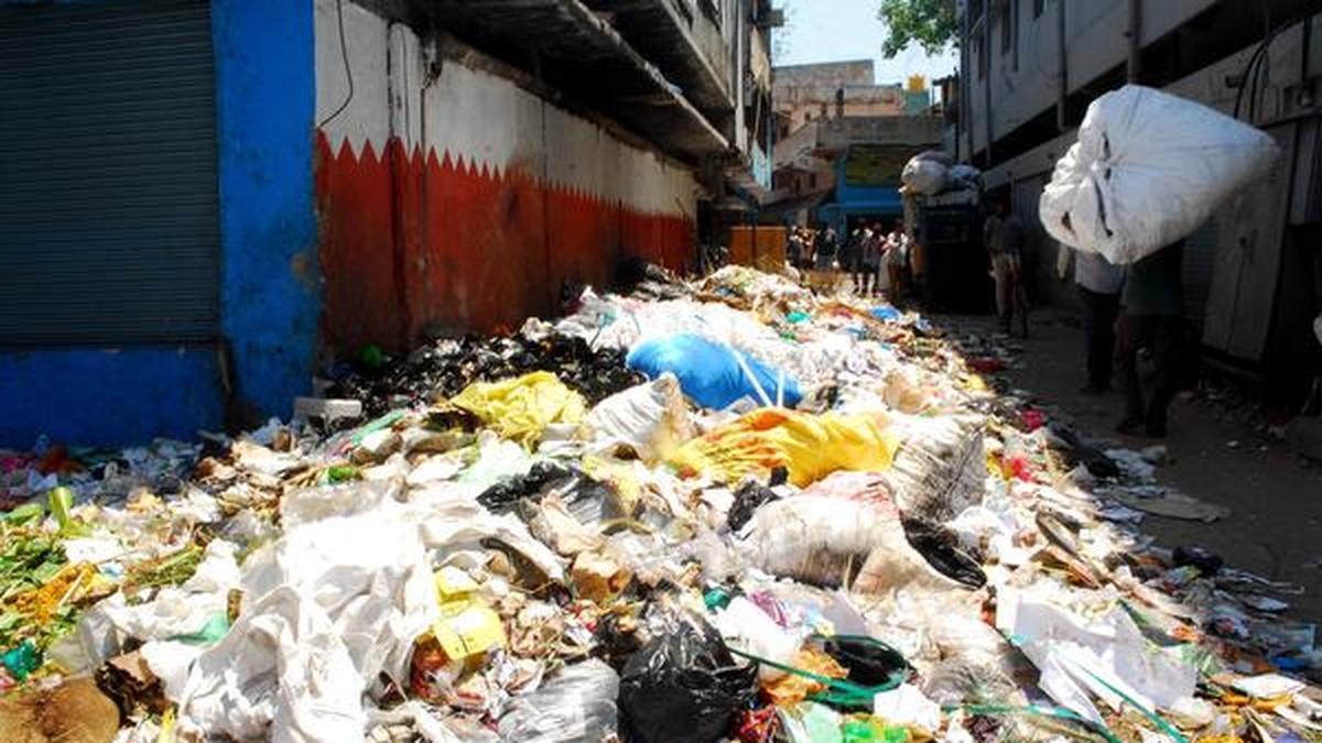 Waste management takes a hit in Bengaluru - The Hindu