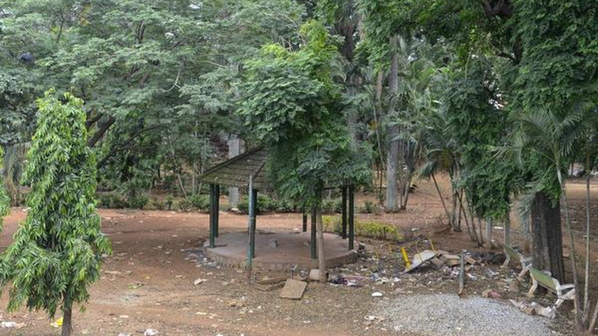 Chikka Lalbagh continues to languish in neglect - The Hindu