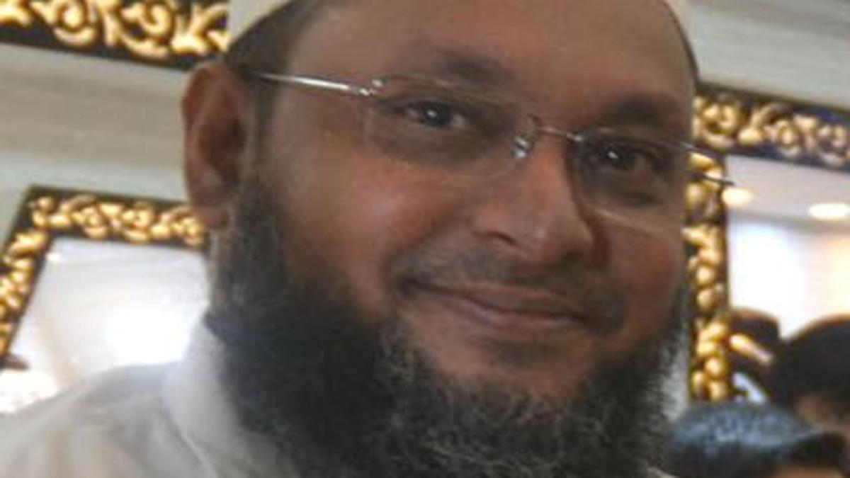 Team continues searches of homes of Mansoor’s relatives - The Hindu