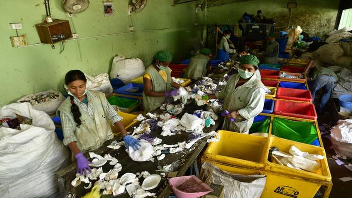 BBMP pulled up for lack of progress in waste management - The Hindu