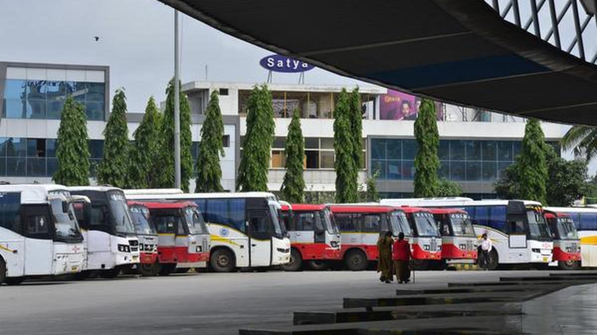 Satellite bus stations fail to take off - The Hindu