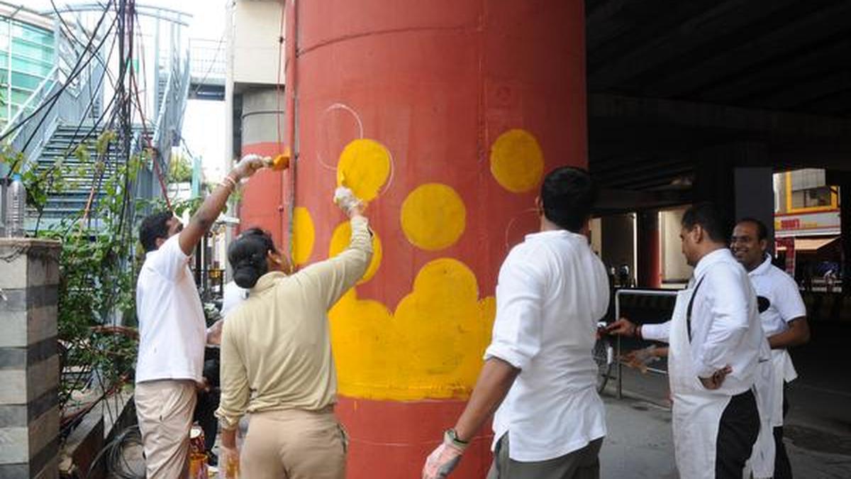 If you are feeling artistic, paint a Metro pillar - The Hindu