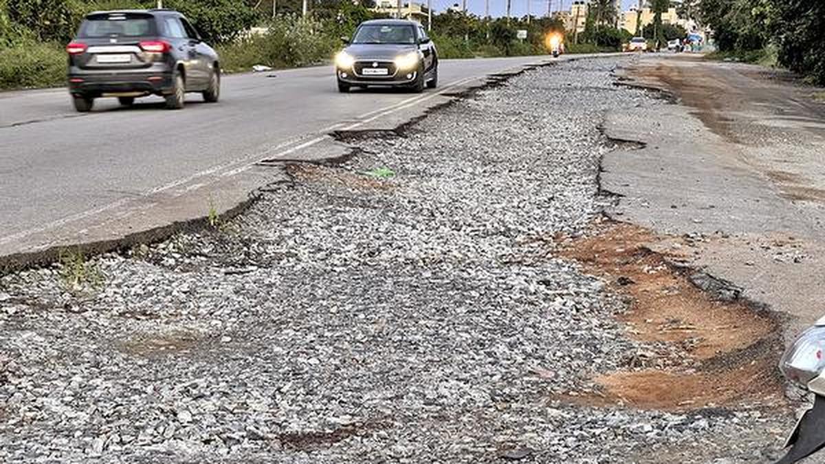 Pothole filling is a continuous process: BBMP Commissioner - The Hindu