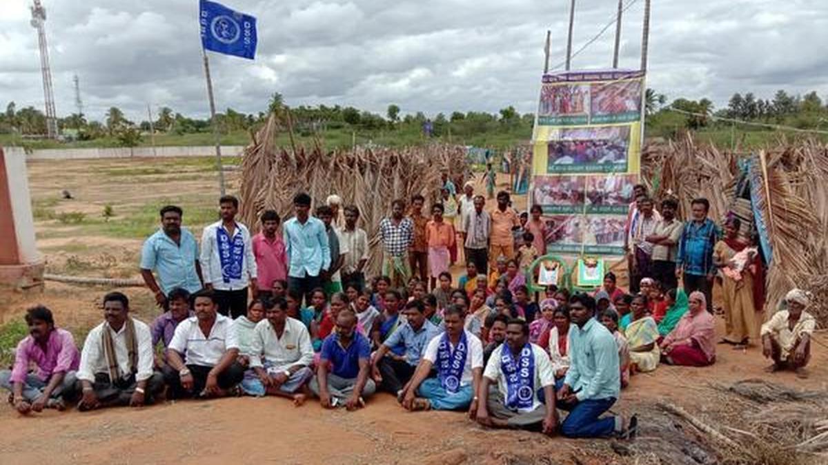 Homeless villagers pitch tents near burial ground - The Hindu
