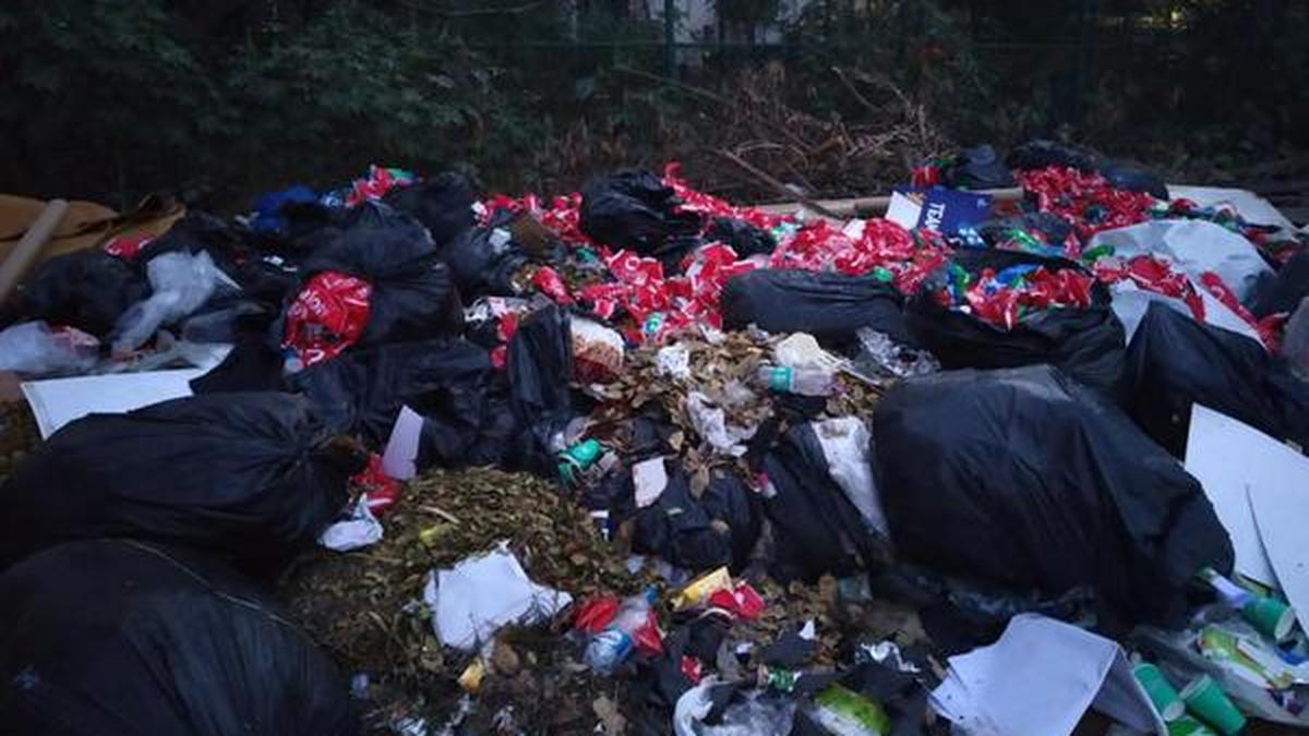 BBMP sees red over waste at PBL - The Hindu