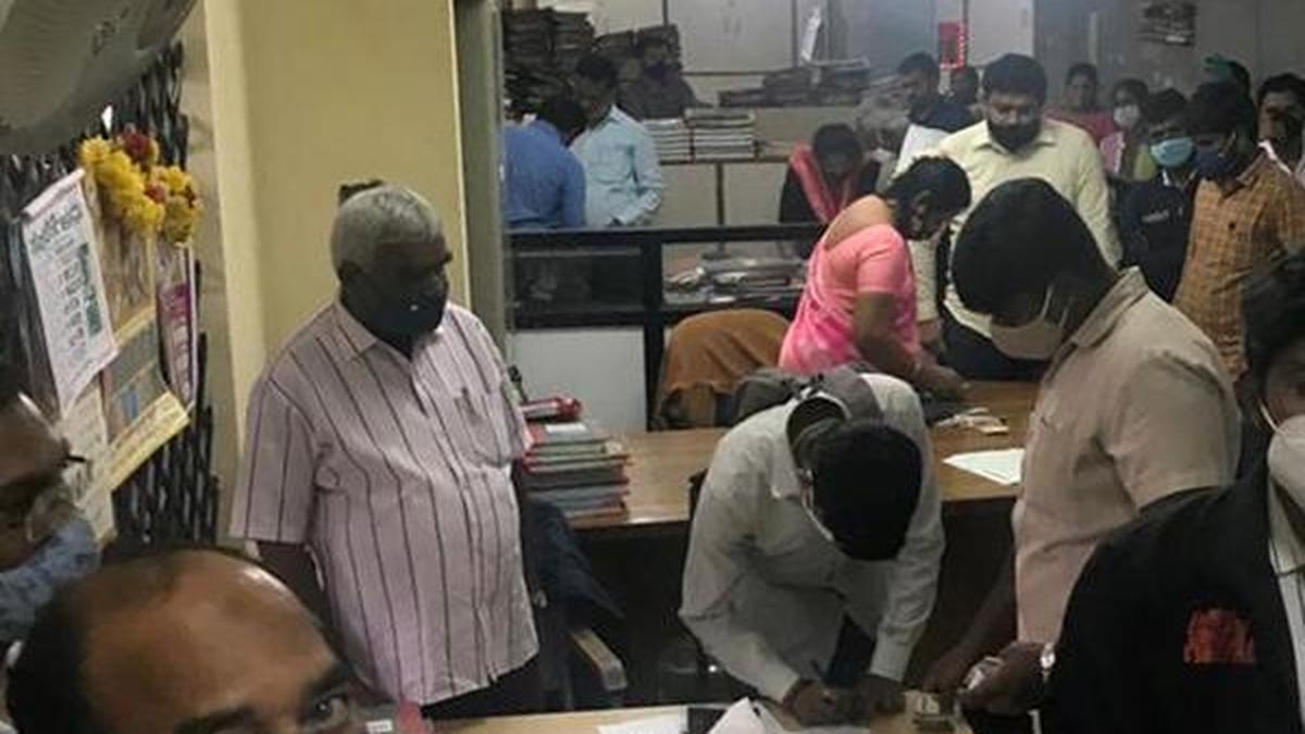 ACB launches massive raid on BDA - The Hindu