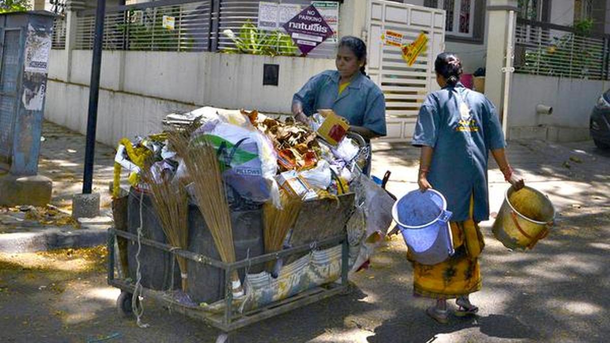 BBMP may go for new garbage tenders - The Hindu