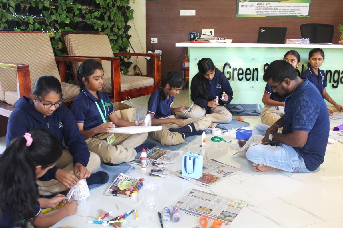 TGSB school crafts a greener Navaratri - The Hindu