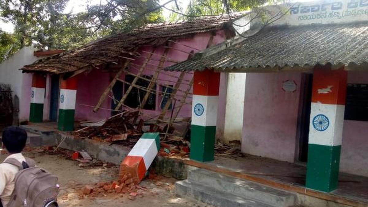 Roof of school building collapses - The Hindu