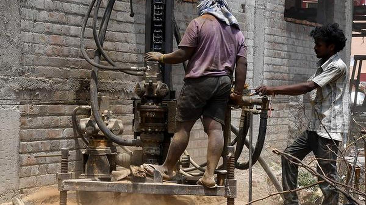 Severe water crisis looming on city’s southern suburbs - The Hindu