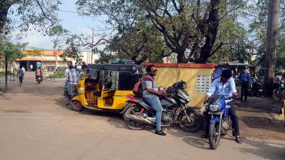Broken compound wall at Ambattur railway station repaired - The Hindu