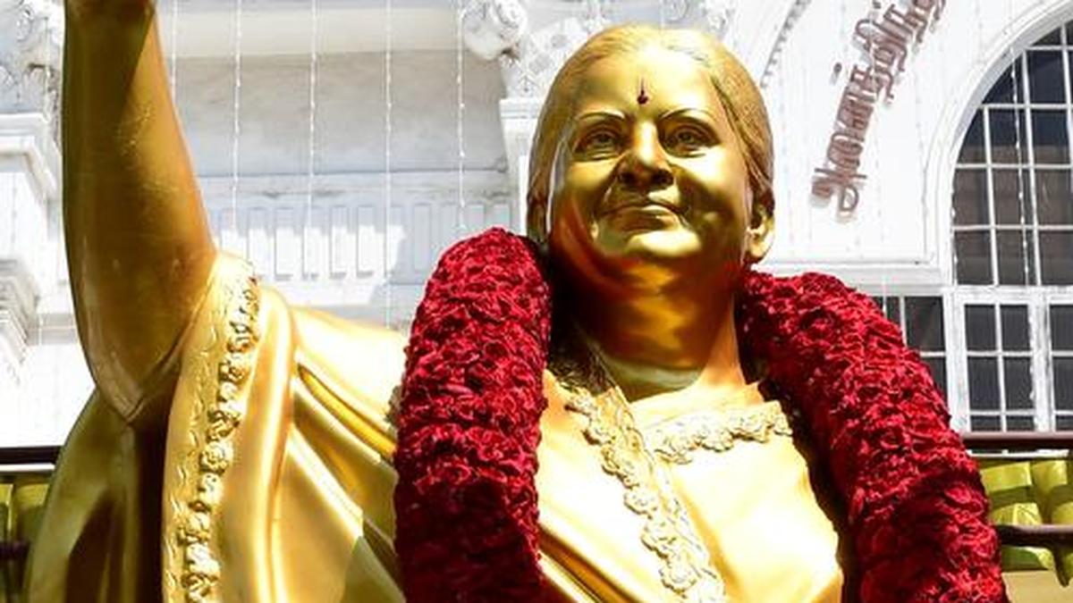 After backlash, AIADMK decides to alter Jaya’s statue - The Hindu