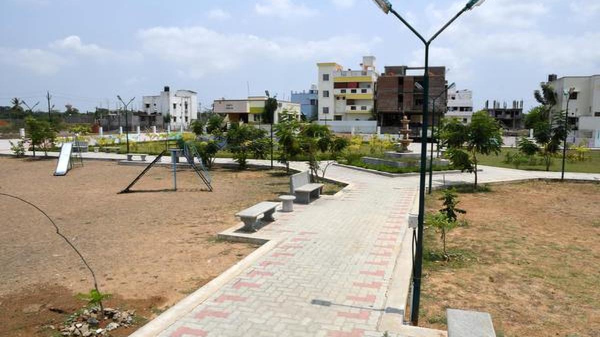 A walk through the parks - The Hindu