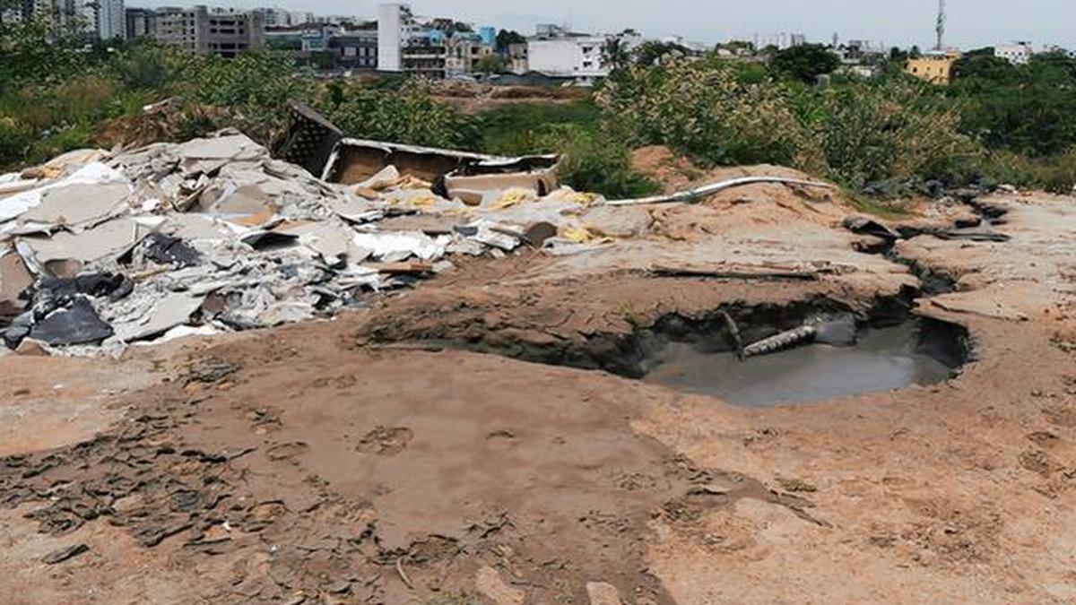 Dumping of debris into a stretch of Cooum river continues - The Hindu