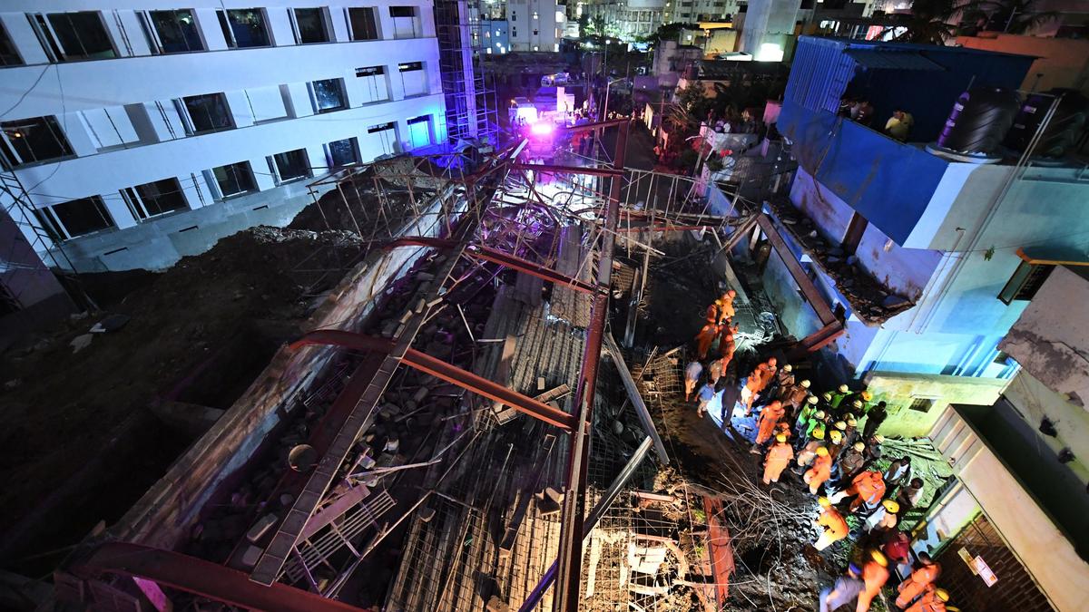 Scaffolding of under-construction building collapses in Chennai - The Hindu