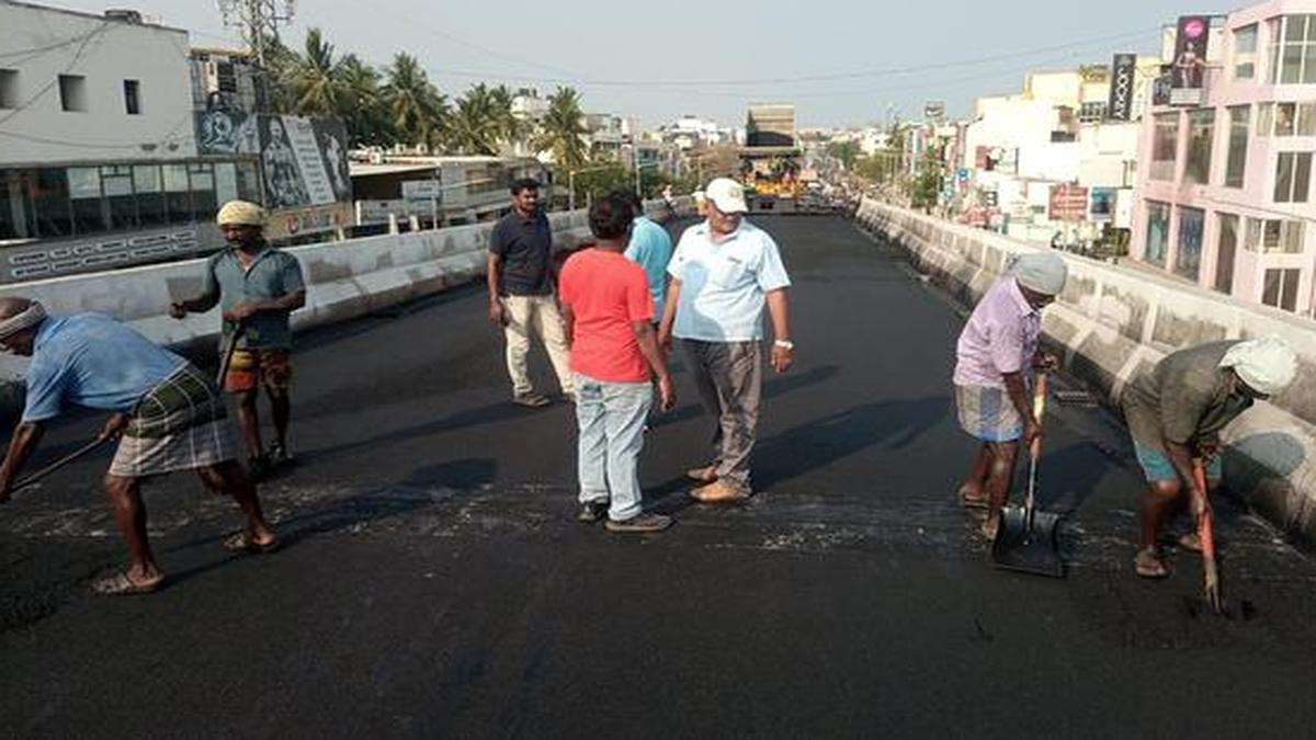 Second level of Velachery flyover to be ready soon - The Hindu