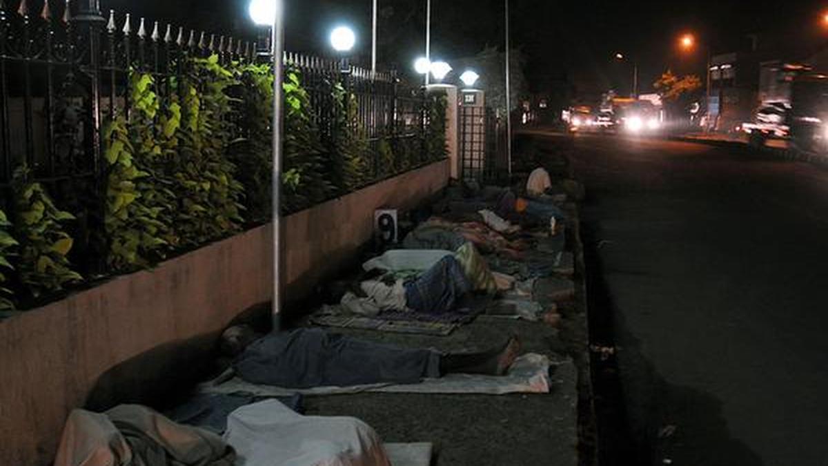 Homeless people seek shelters, government help - The Hindu