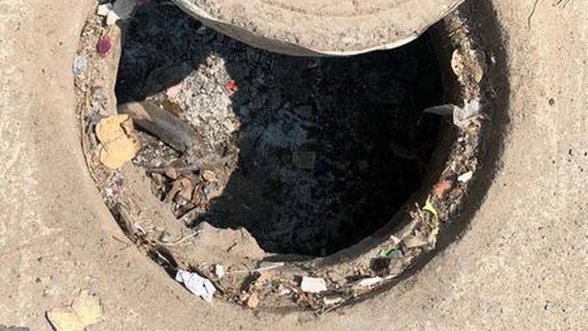 Choolai residents want unauthorised sewer lines to be plugged - The Hindu