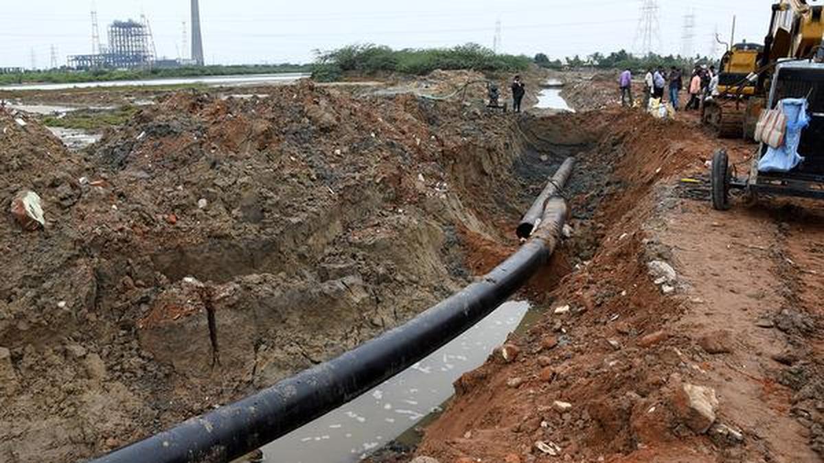 Fishermen raise concern over IOCL’s pipeline in Ennore creek - The Hindu