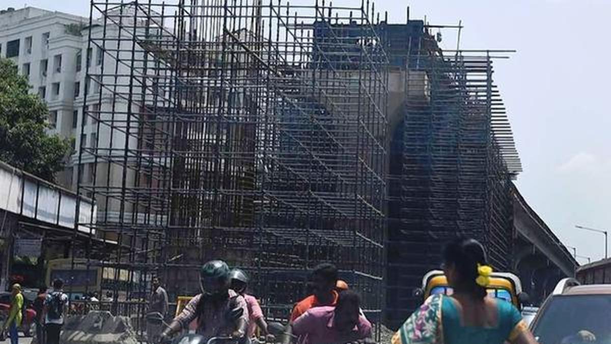 Twin flyovers in Velachery likely to be ready in six months - The Hindu