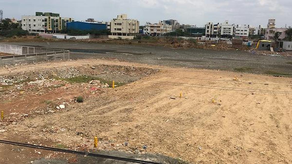 Encroachments on lake alarm residents - The Hindu