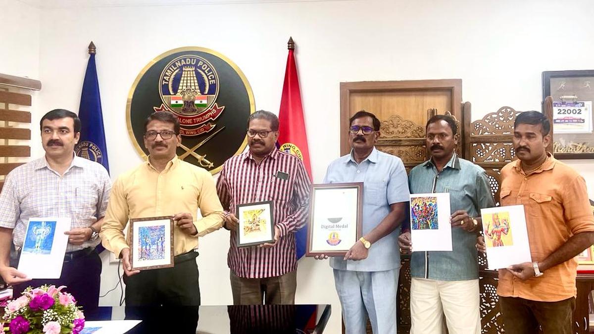Tamil Nadu Idol Wing CID awards digital medals to its officers - The Hindu
