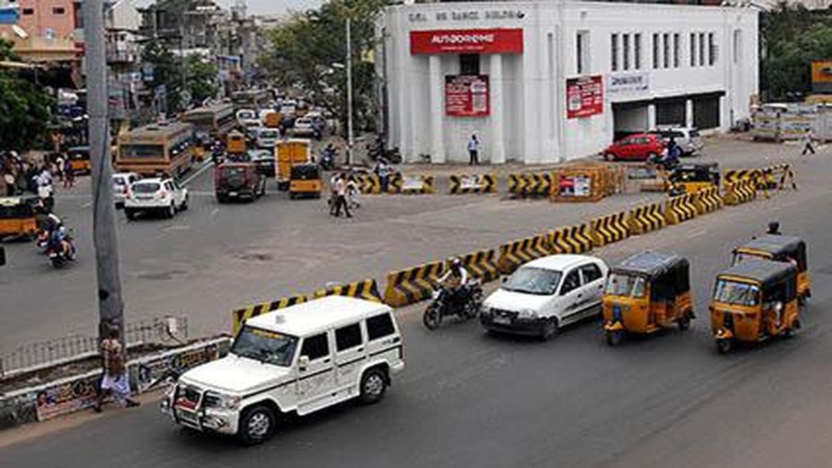 Two-way traffic to be allowed on General Patters Road on experimental ...