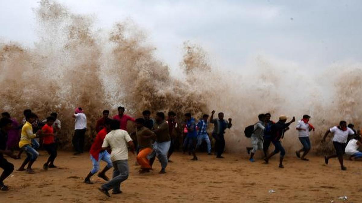 Cyclone gives city a miss - The Hindu