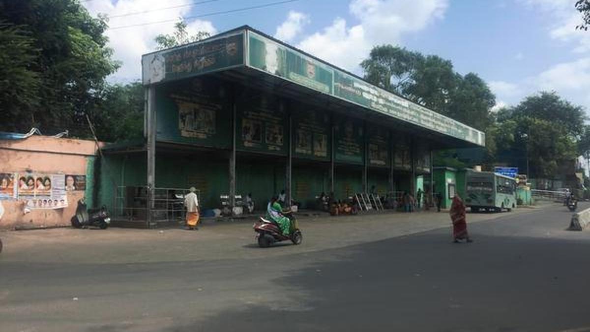 MTC terminus in West Saidapet needs a facelift - The Hindu
