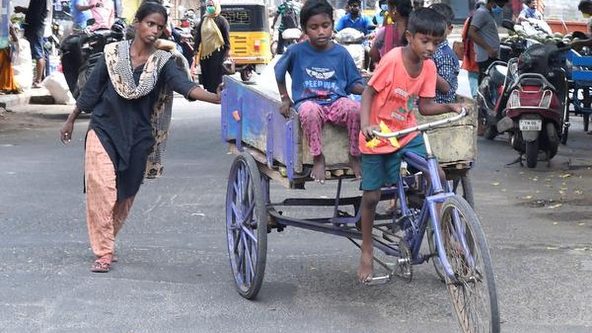 Autorickshaw drivers struggle to make ends meet, want government ...