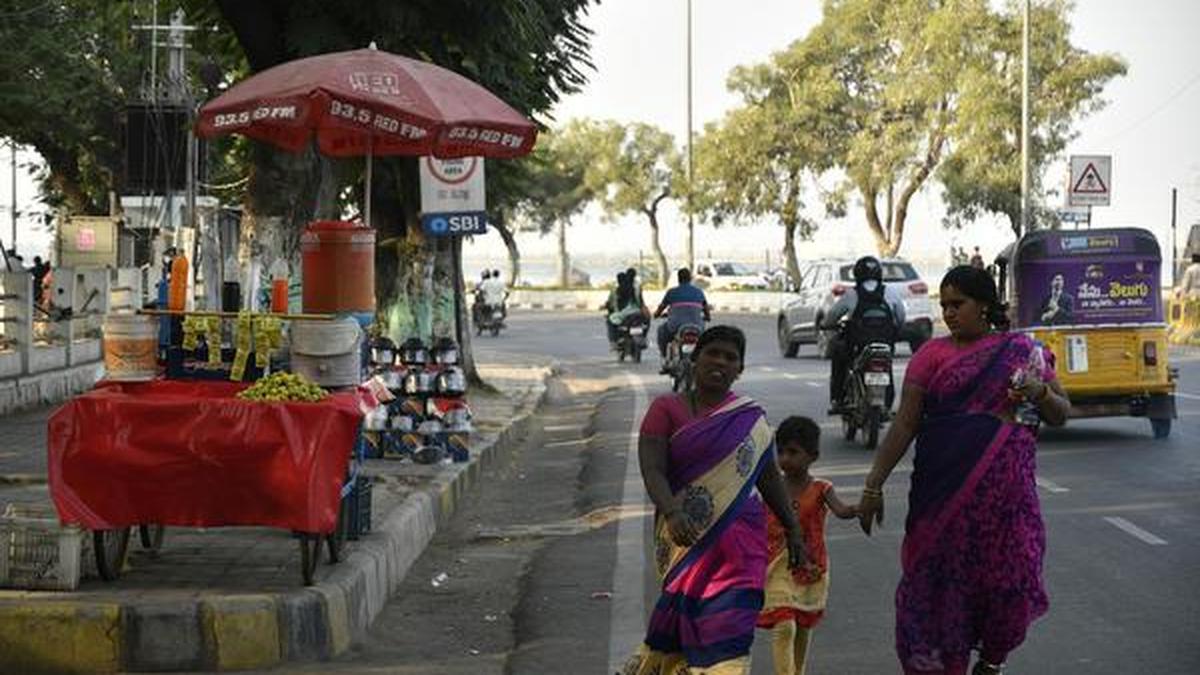 India’s missing footpaths - The Hindu