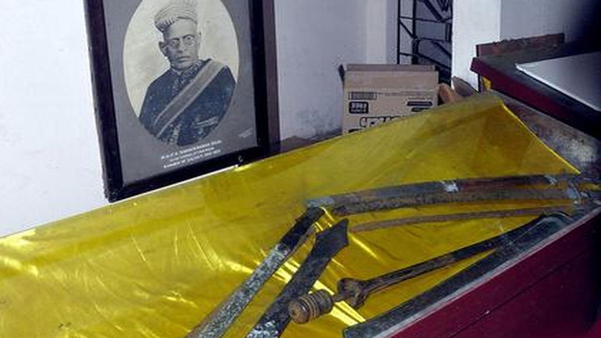 Zamorin’s family seeks govt. help to preserve rare artefacts - The Hindu