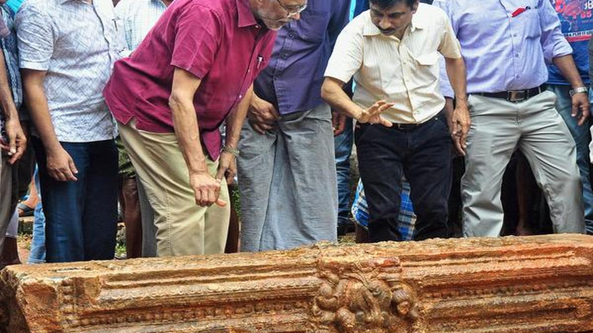 Door-lintel of late medieval era temple discovered - The Hindu