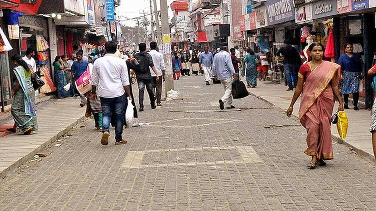 Traffic ban on SM Street:corporation to take final call - The Hindu